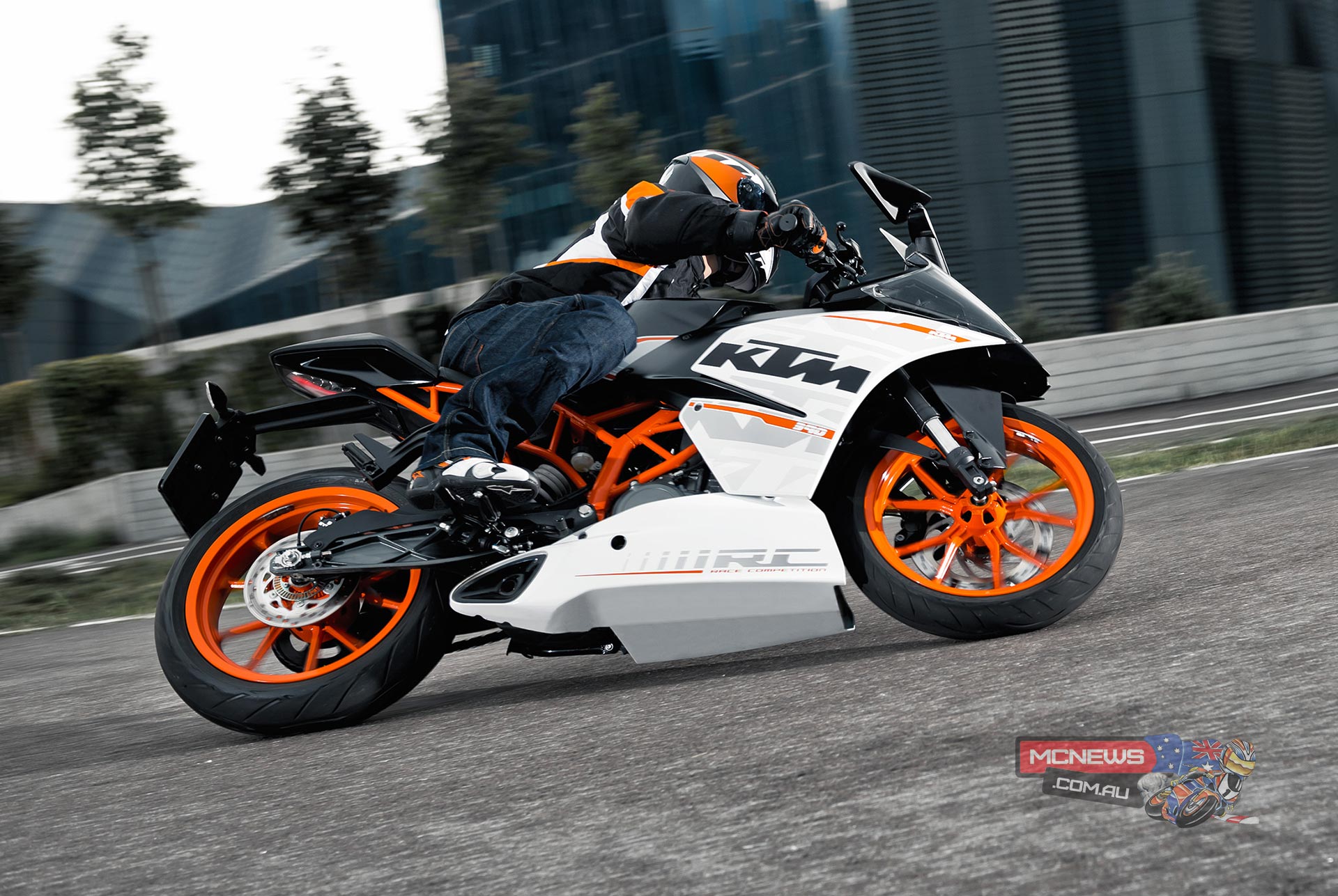 KTM RC390 Review | Full Test | MCNews.com.au