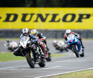 Stroud Grabs Narrow Lead at Manfeild | MCNews