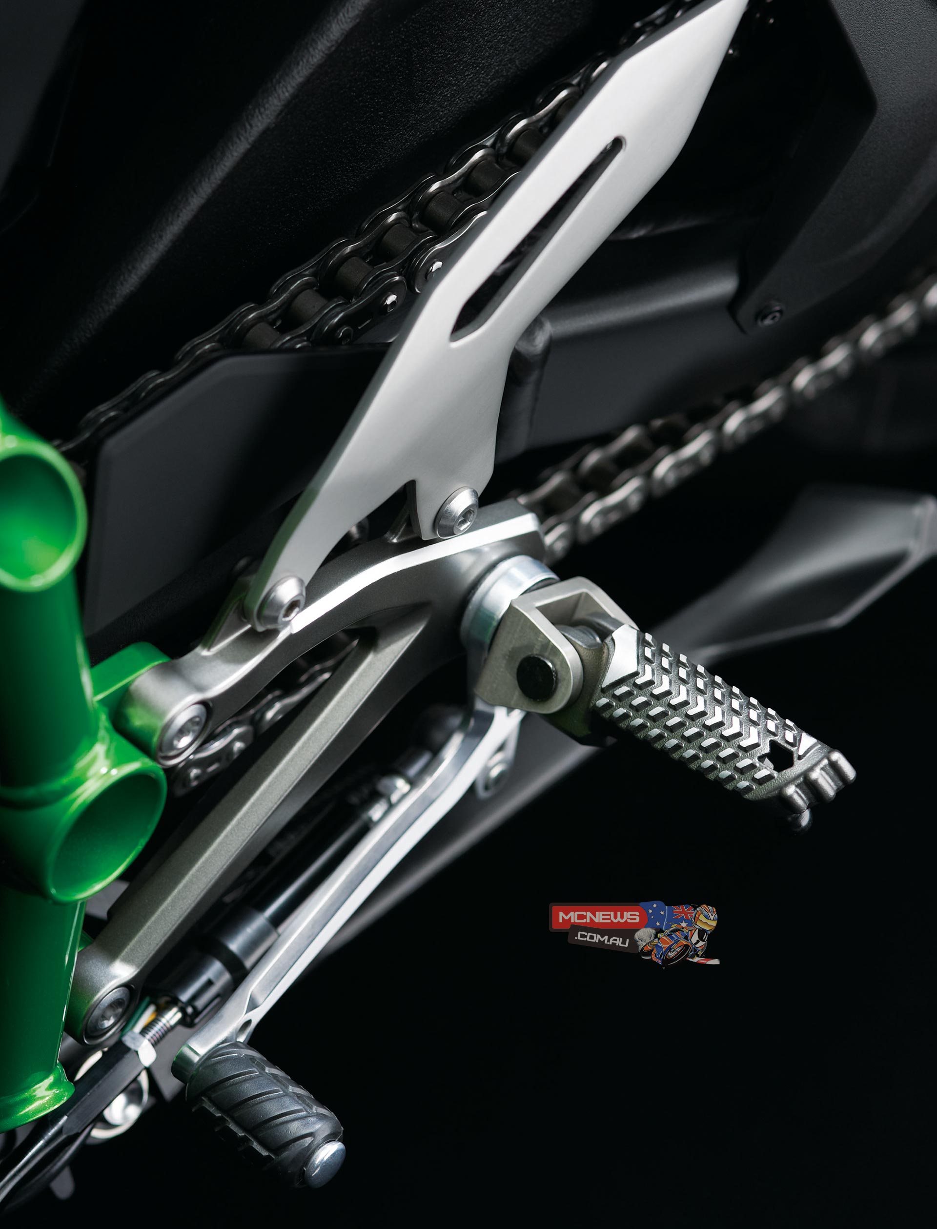 Kawasaki Ninja H2 in Full Detail | MCNews