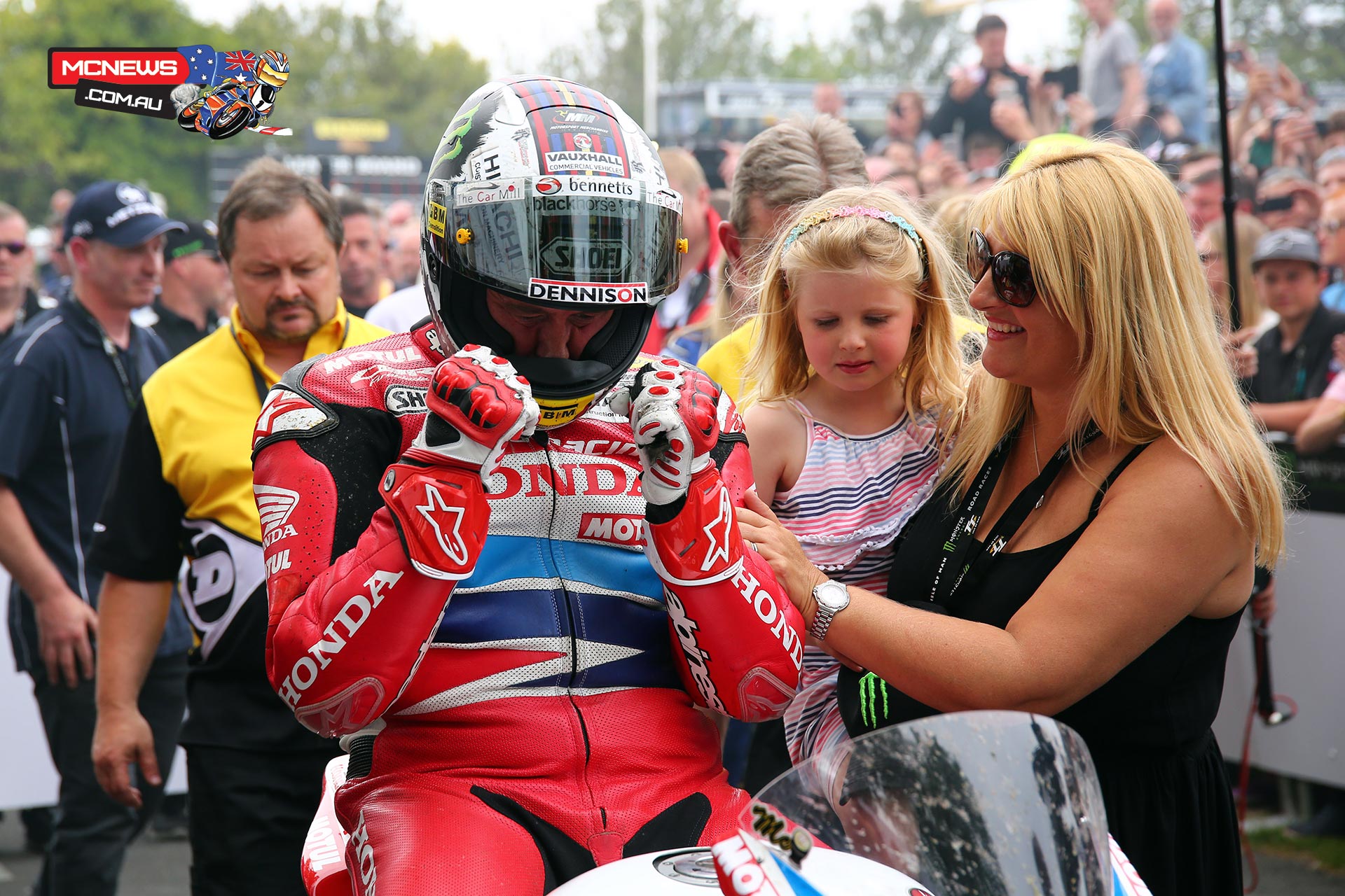 John McGuinness wins Senior TT | MCNews