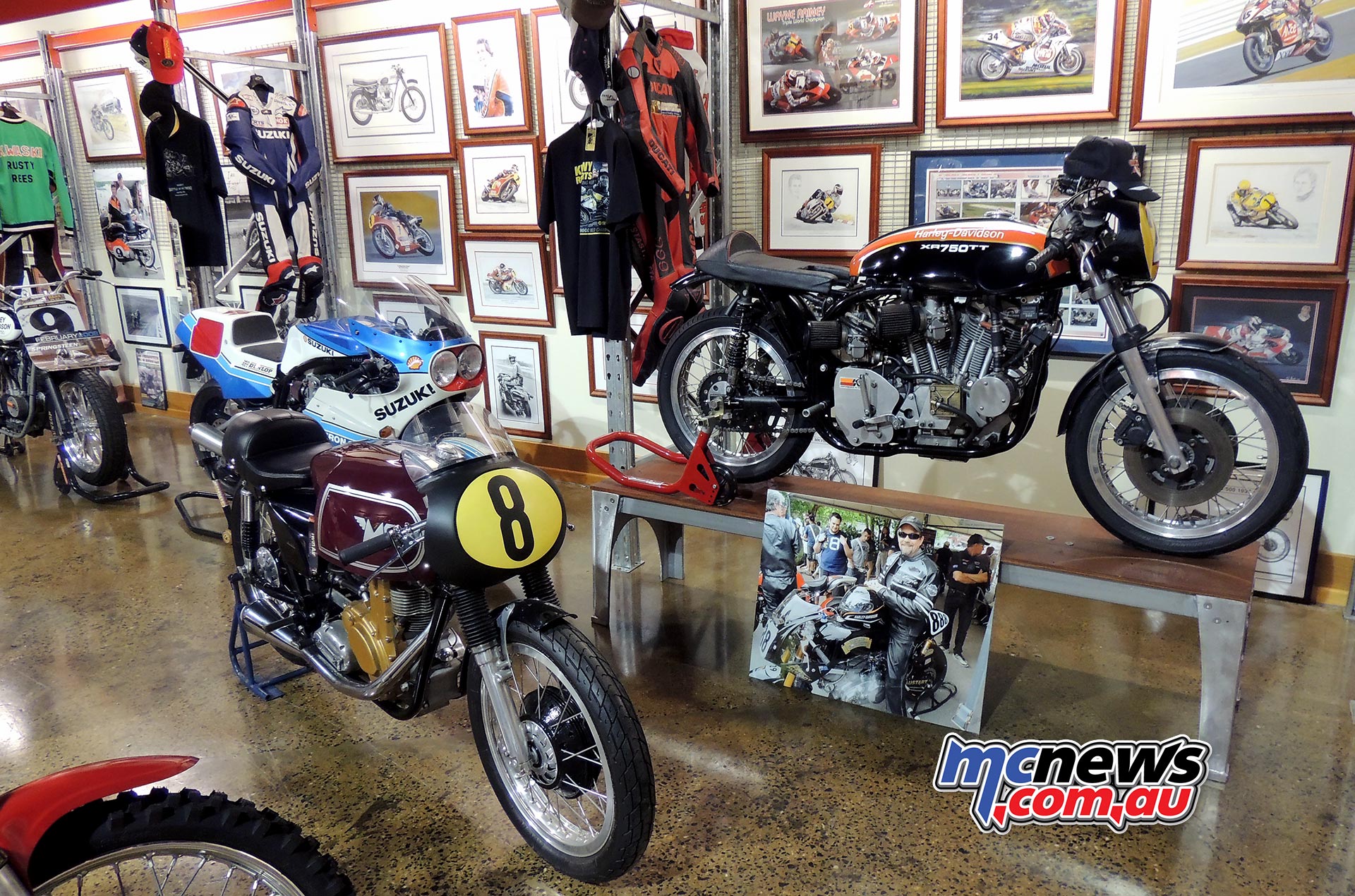 A morning with Ian Hopkins and his collection | MCNews