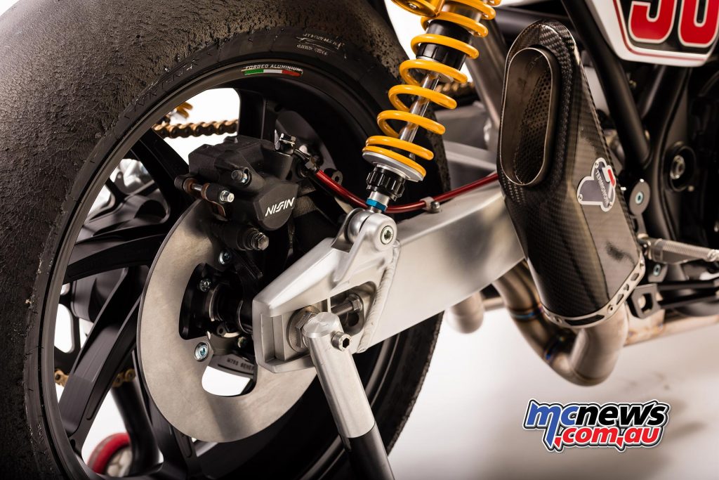 Honda CB1100 TR Concept | Ballsy big retro rocket | MCNews