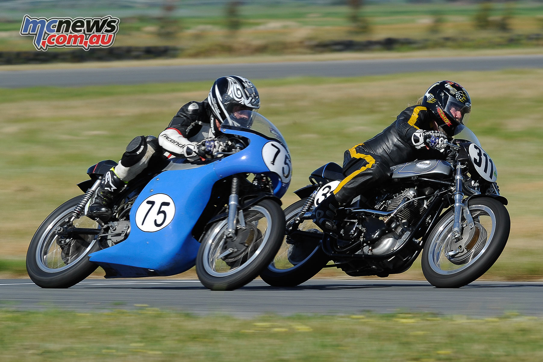 2016 Historic Road Racing Championships | Part 1 | MCNews