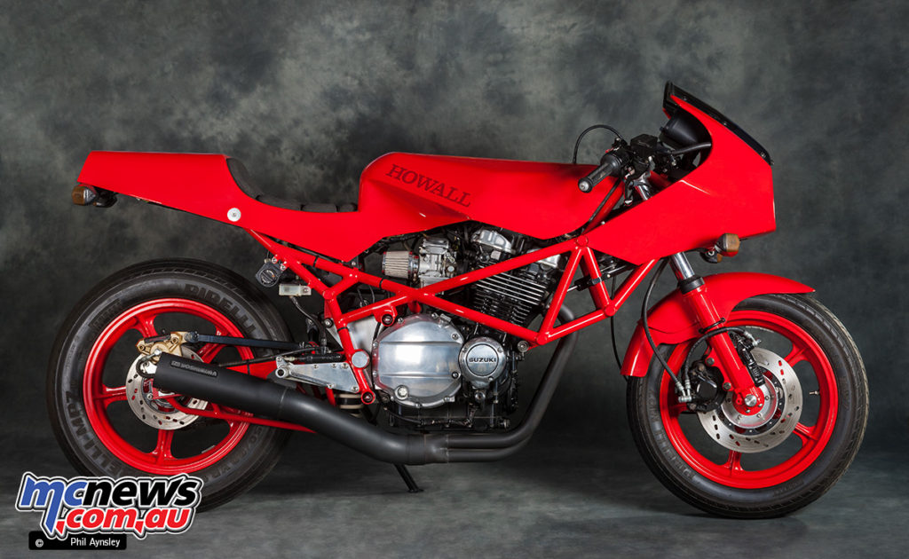 Howard Wallace 'Howall' Custom | With Phil Aynsley | MCNews