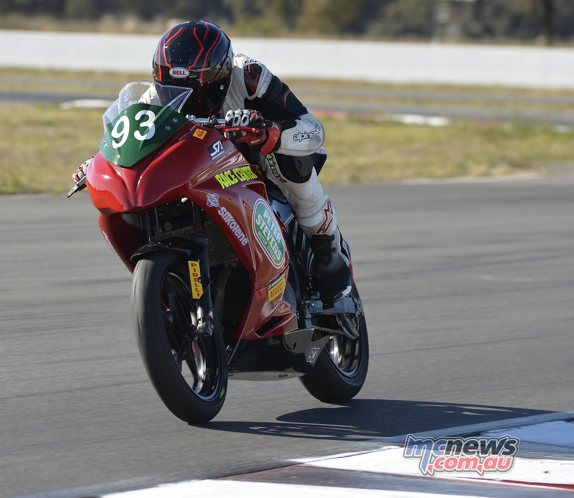 Cru Halliday confirms pace on day two at Winton | MCNews