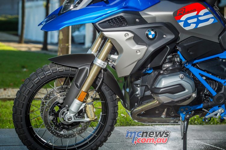 2017 BMW R 1200 GS Rallye X Review | MCNews