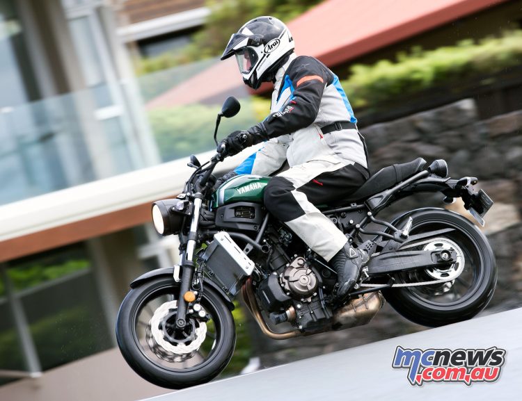 Yamaha XSR700 Review | LAMS + style & performance | MCNews