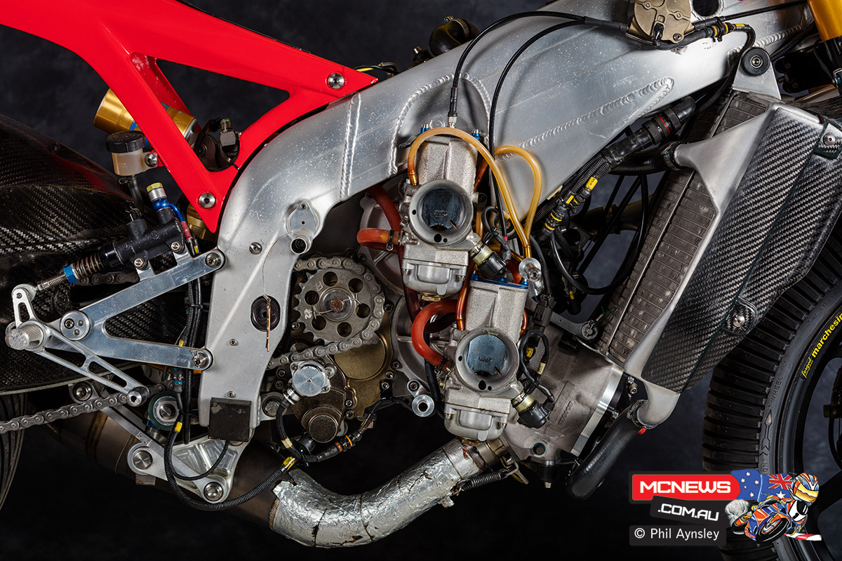 Last of the 250cc Grand Prix Bikes | Aprilia RSA 250 | MCNews
