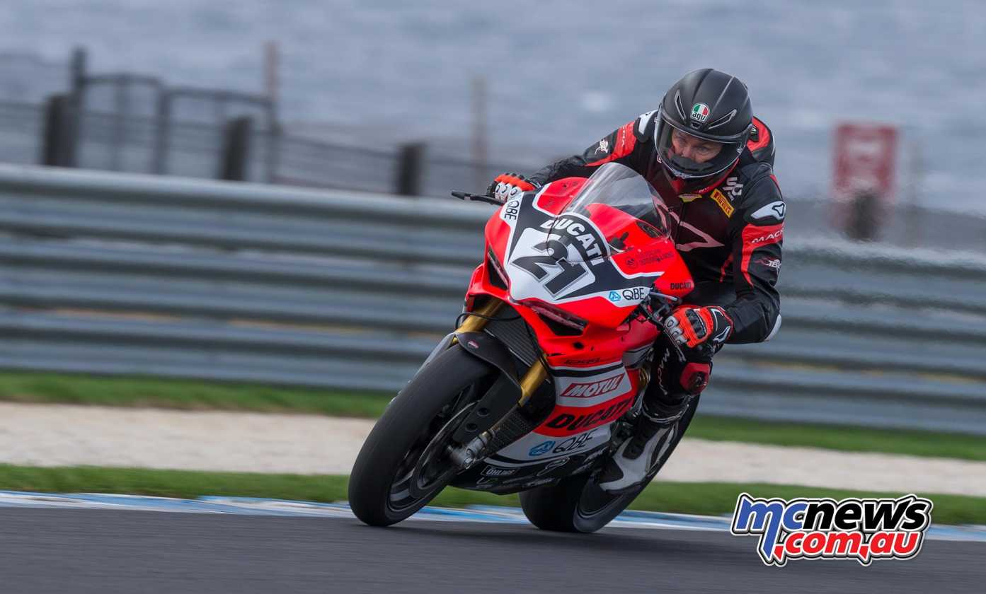Wayne Maxwell tops FP3 as ASBK pace hots up at P.I. | MCNews