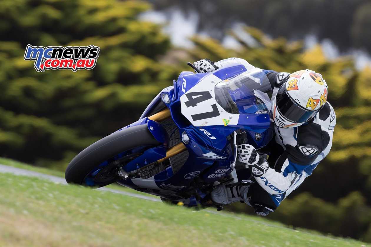 Wayne Maxwell tops FP2 from Josh Waters | MCNews