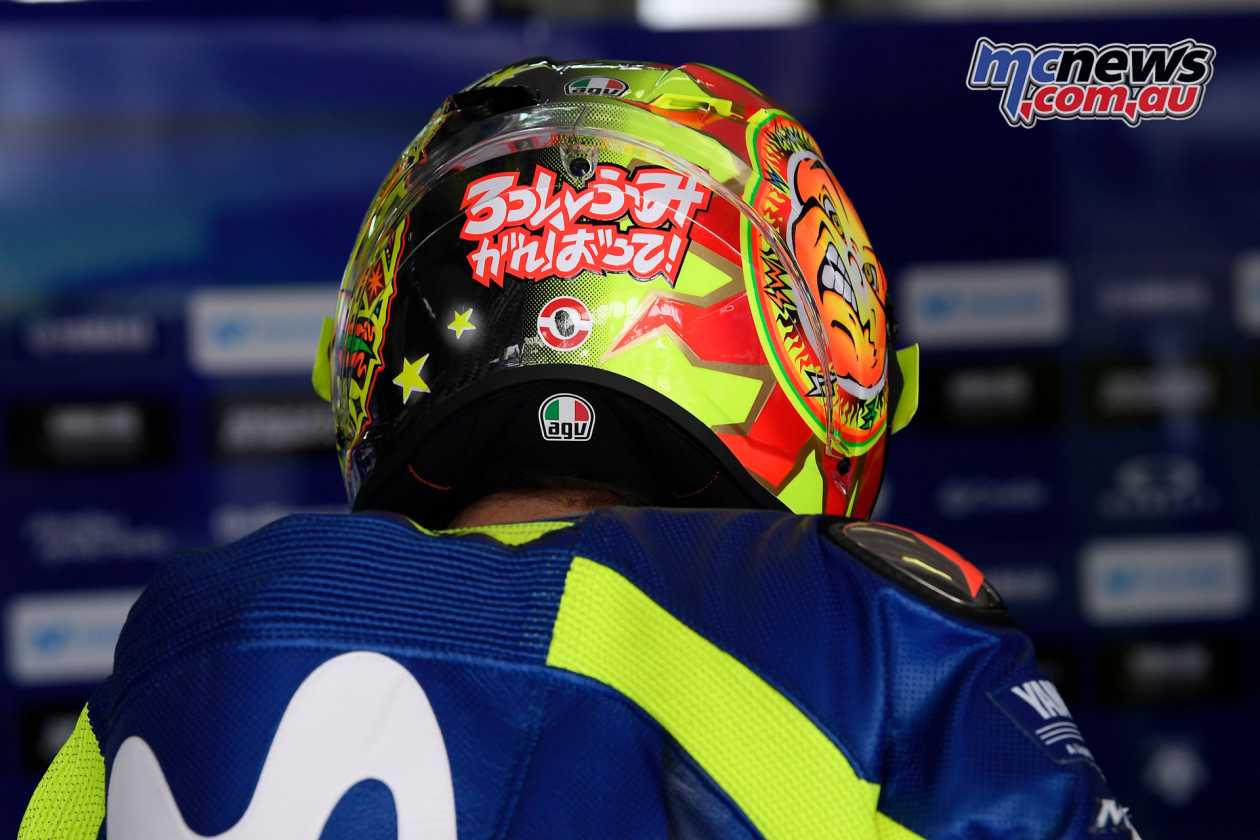 Valentino Rossi helmet goes back to the future | MCNews