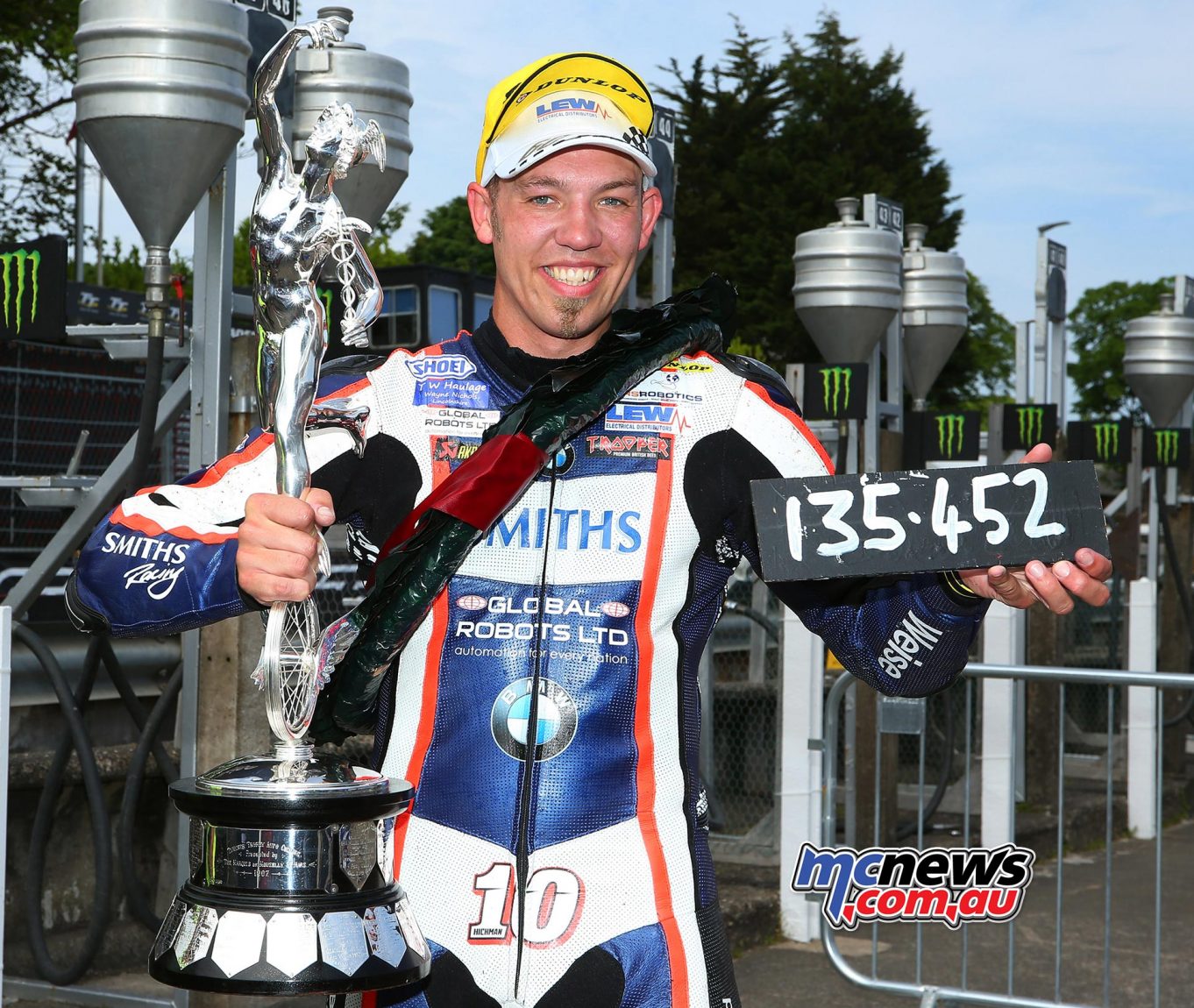 Interview | Peter Hickman on the 2019 BMW S 1000 RR | MCNews
