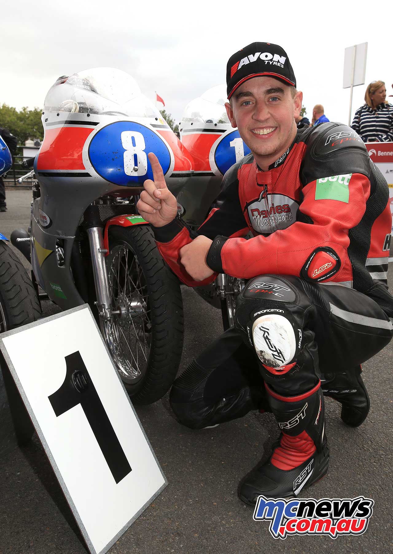 Dominic Herbertson wins 2018 Junior Classic TT | MCNews