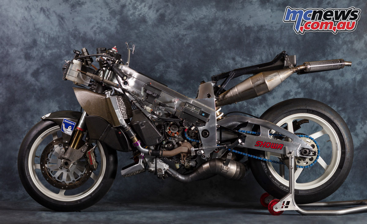 1998 Suzuki RGV500 | Grand Prix 500cc Two-Stroke | MCNews