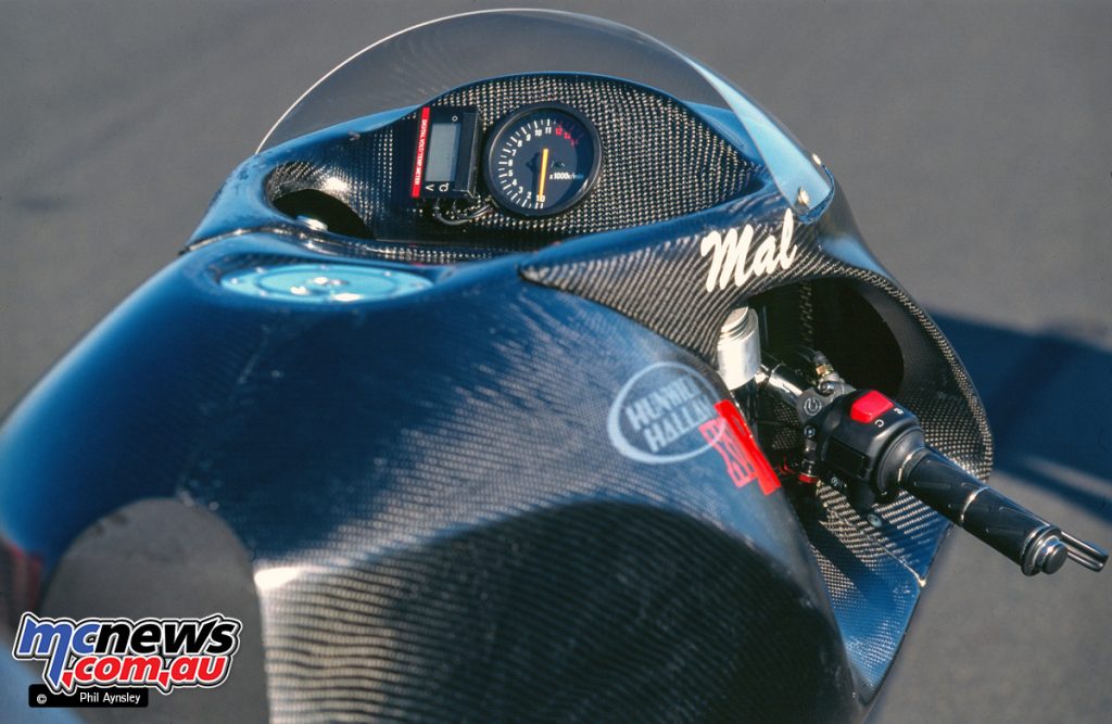 Hunwick Hallam X1R Racer | MCNews