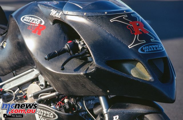 Hunwick Hallam X1R Racer | MCNews