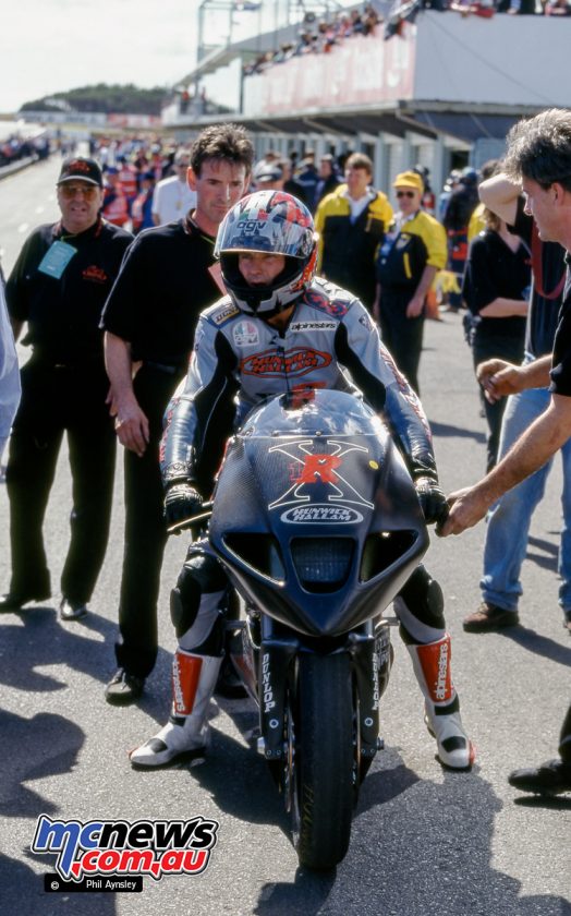 Hunwick Hallam X1R Racer | MCNews