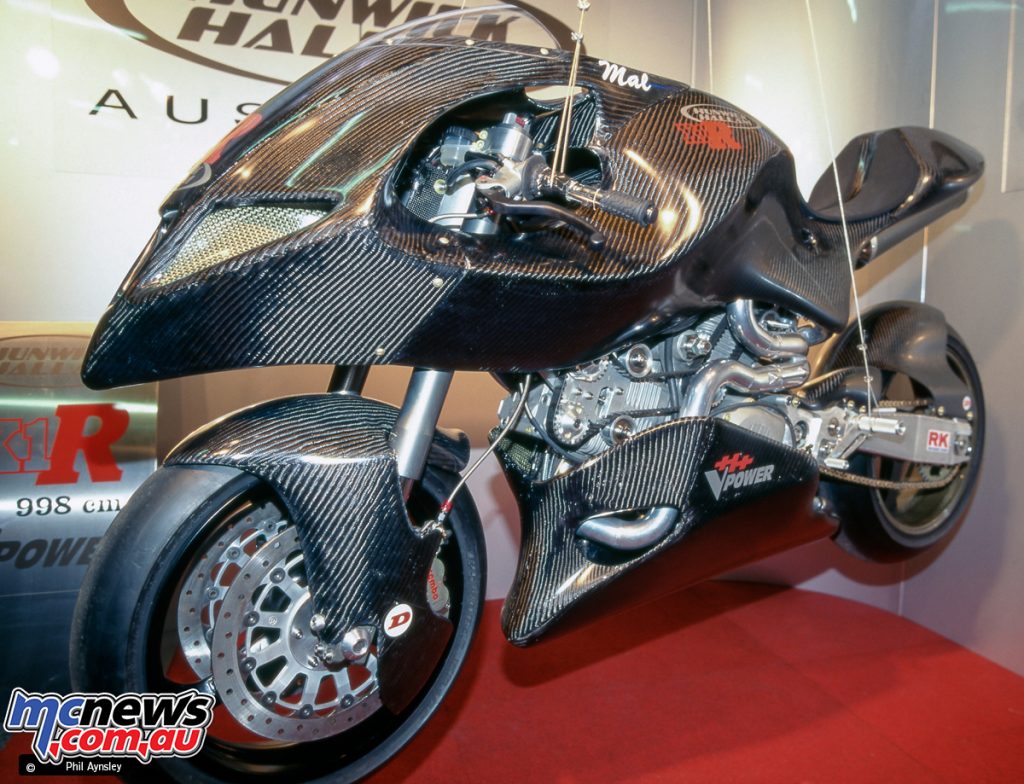 Hunwick Hallam X1R Racer | MCNews