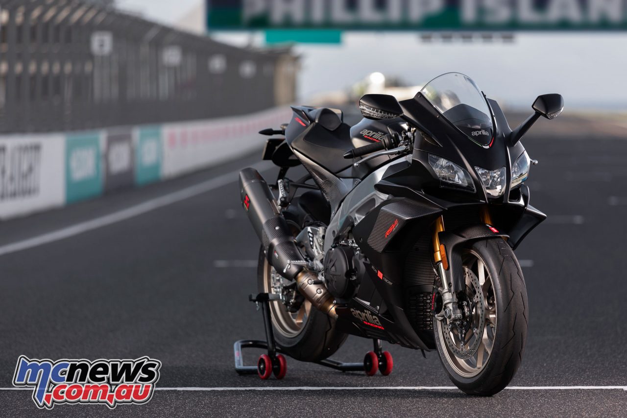 Aprilia RSV4 Factory 1100 Review | MCNews