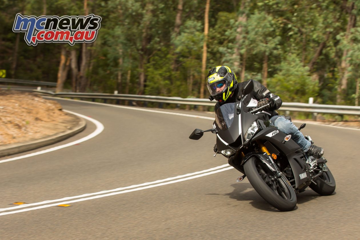 2019 Yamaha YZF-R3 Review | MCNews