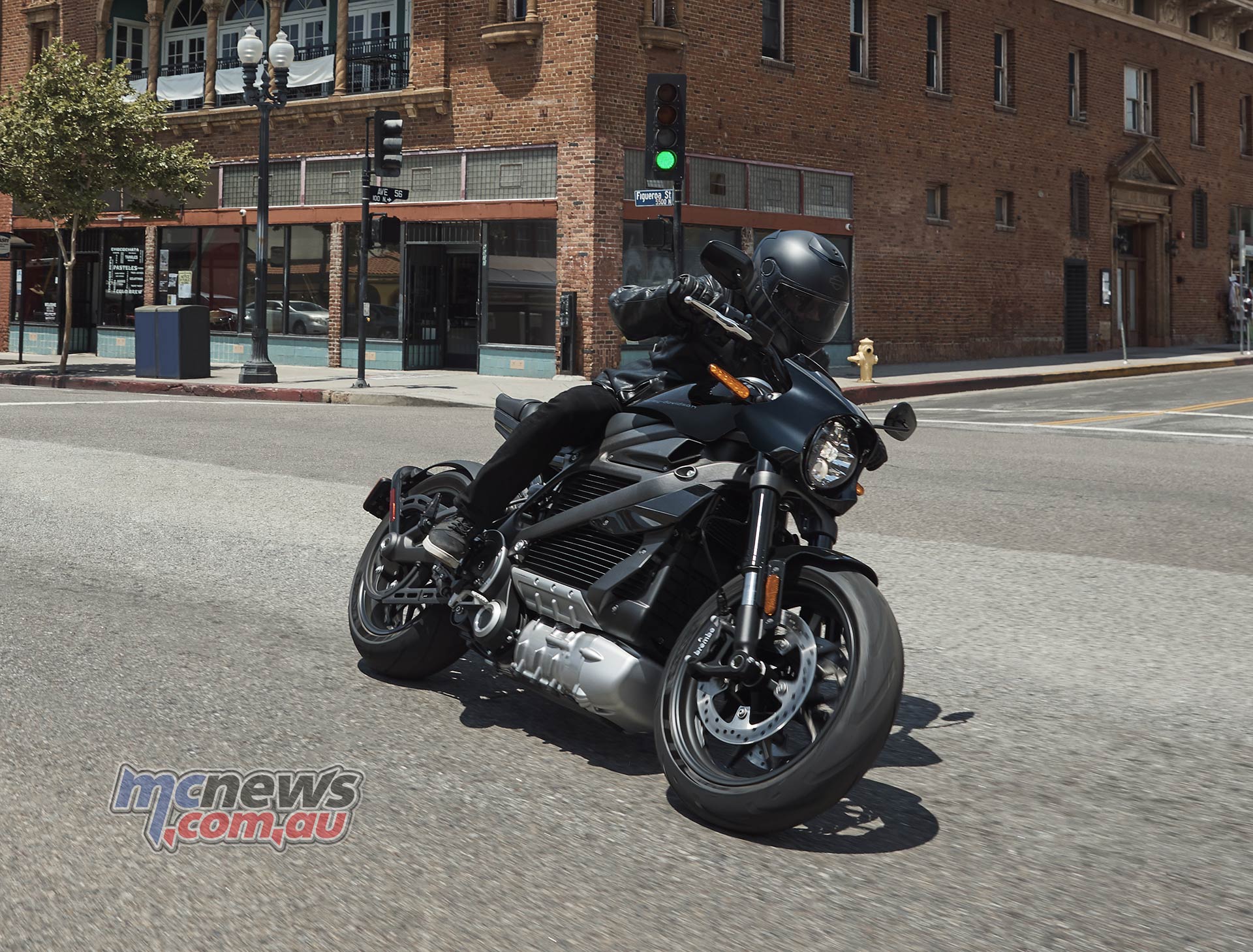 Harley-Davidson LiveWire | 0-100 in 3s | 152km range | MCNews