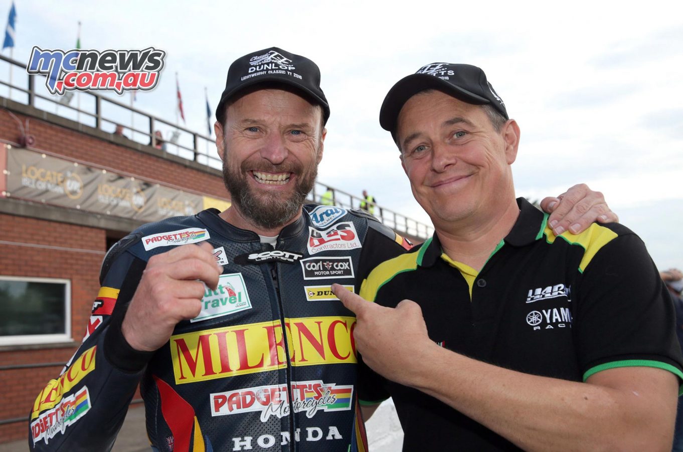 Bruce Anstey takes emotional victory in Lightweight Classic TT | MCNews