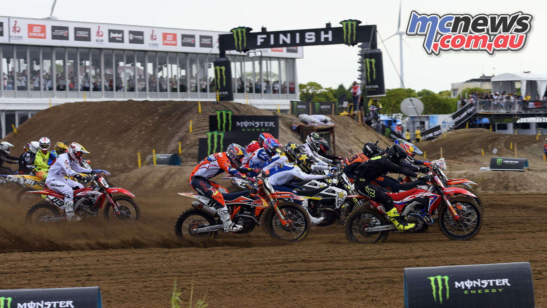 Herlings wins MXGP of China | Prado goes 1-1 in MX2 | MCNews