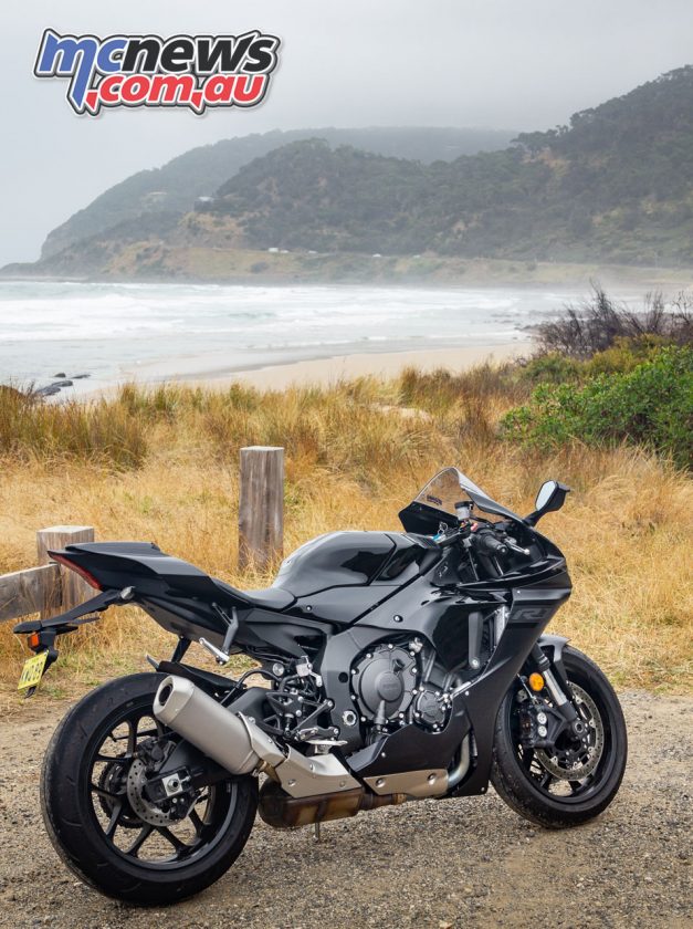 2020 Yamaha YZF-R1 Review | Part One | Road | MCNews