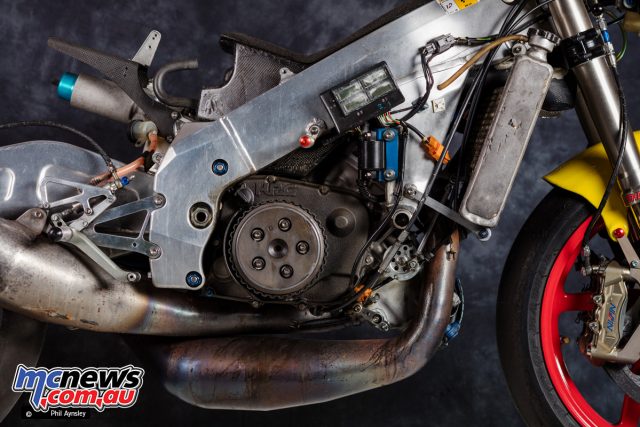 Honda NSR500V | Two-stroke 500 twin-cylinder GP racer | MCNews