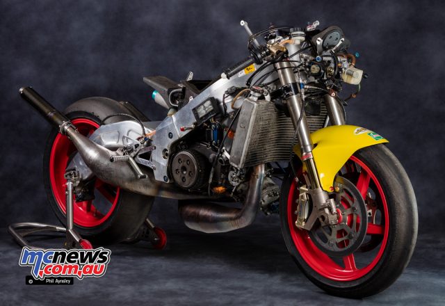 Honda NSR500V | Two-stroke 500 twin-cylinder GP racer | MCNews