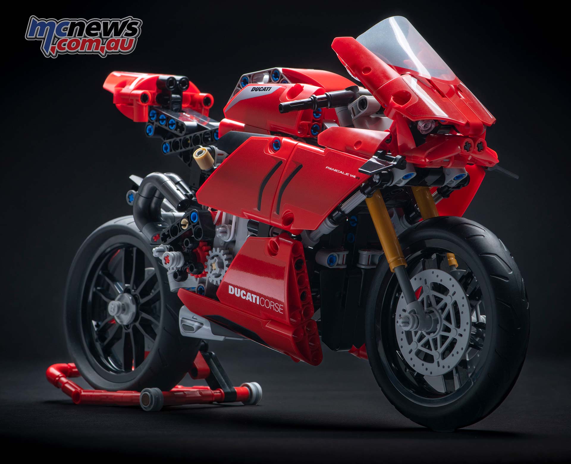 Ducati collaborate with Lego Technic for Lego Panigale V4 R | MCNews