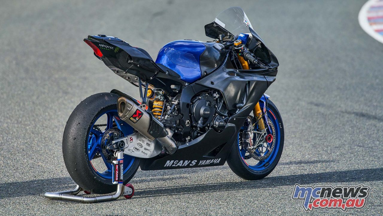 Riding the McAMS Yamaha YZF-R1 British Superbike contender | MCNews