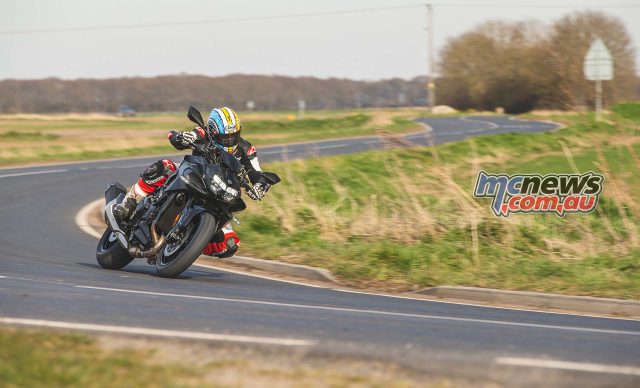 Kawasaki Z H2 Review | Naked and blown on the road... | MCNews