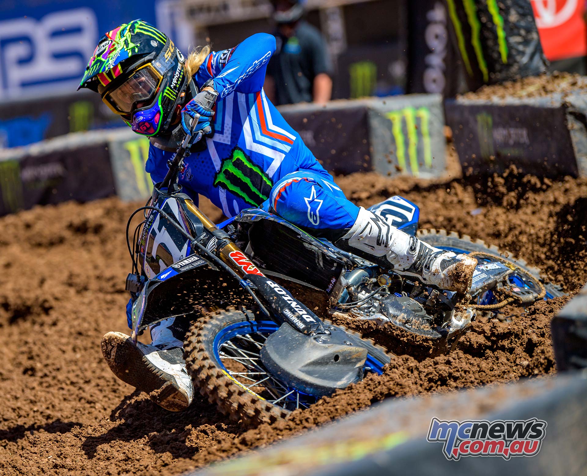 Massive Supercross Image gallery from round 12 | MCNews