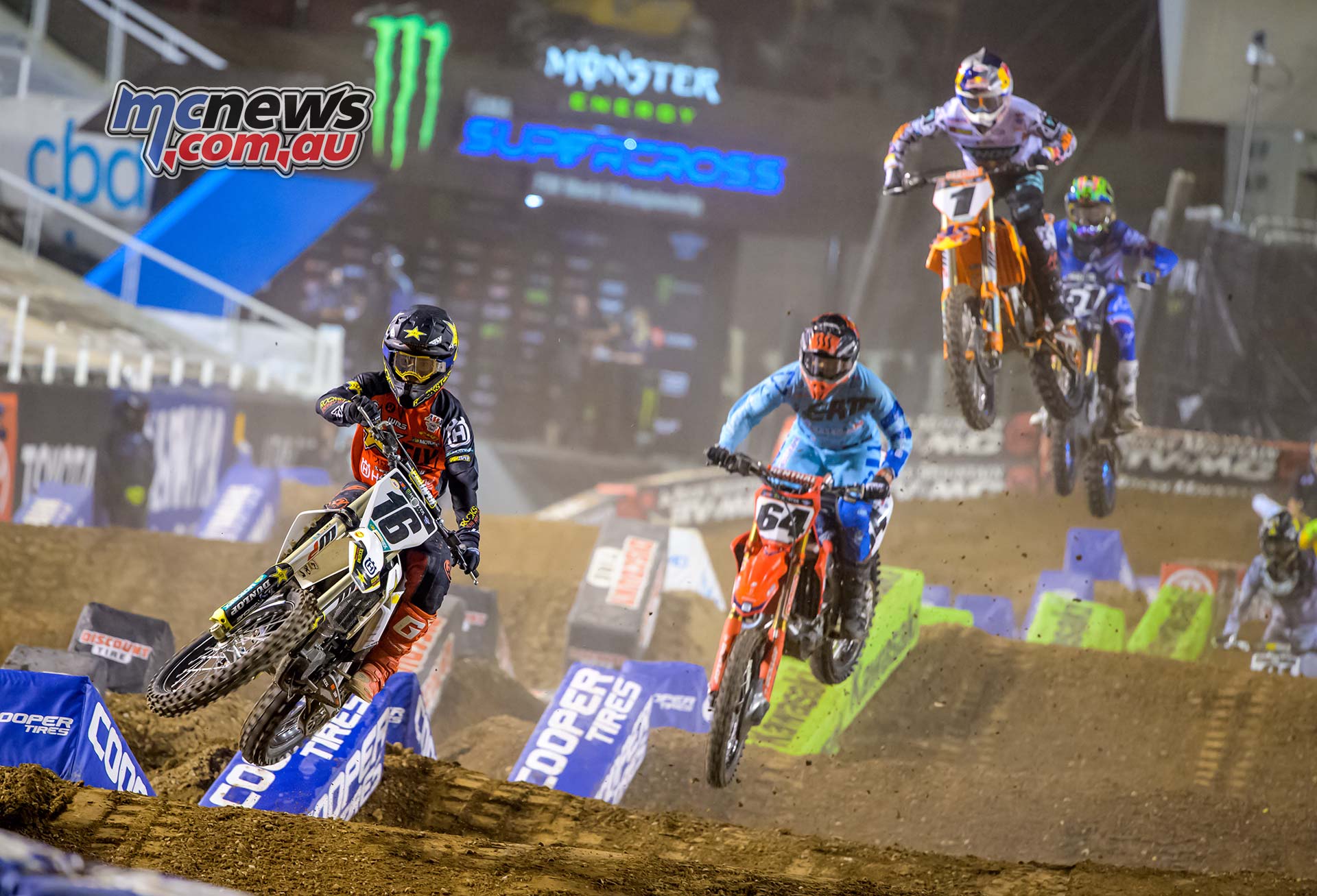 Massive Supercross Image gallery from round 12 | MCNews