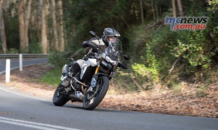 Triumph Tiger 900 Rally Pro Review | MCNews
