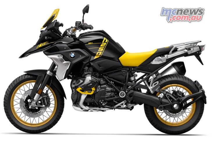 BMW celebrate 40 years of GS with special editions | MCNews