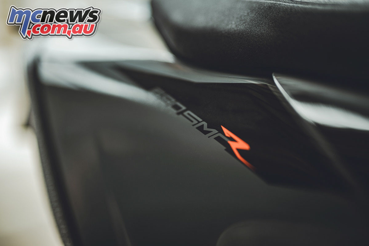 2021 KTM 690 Enduro R & 690 SMC R break cover | MCNews