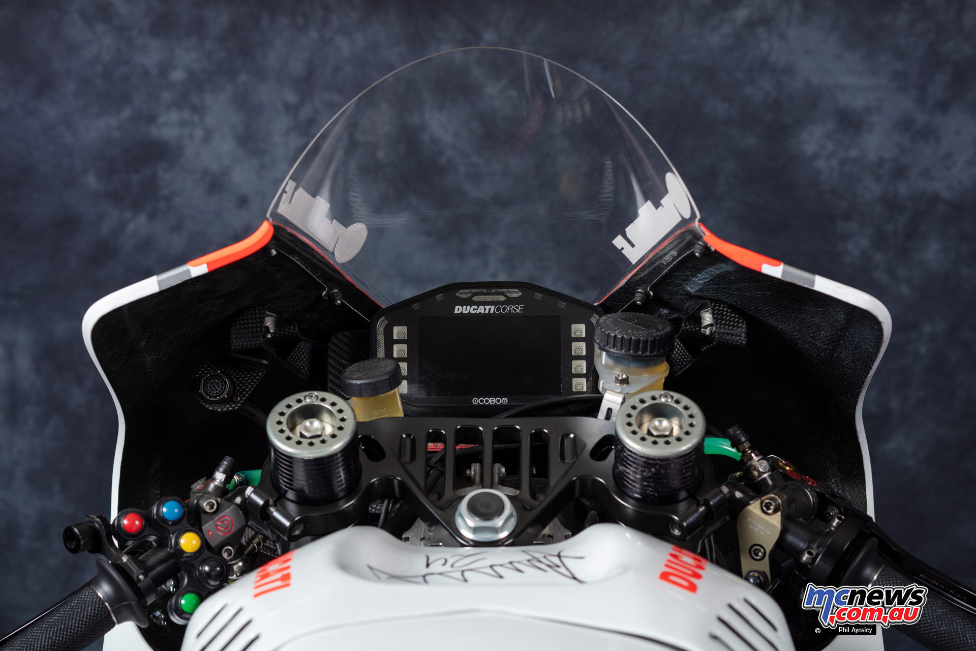 A pictorial study focussed on the Ducati Desmosedici GP14.2 | MCNews