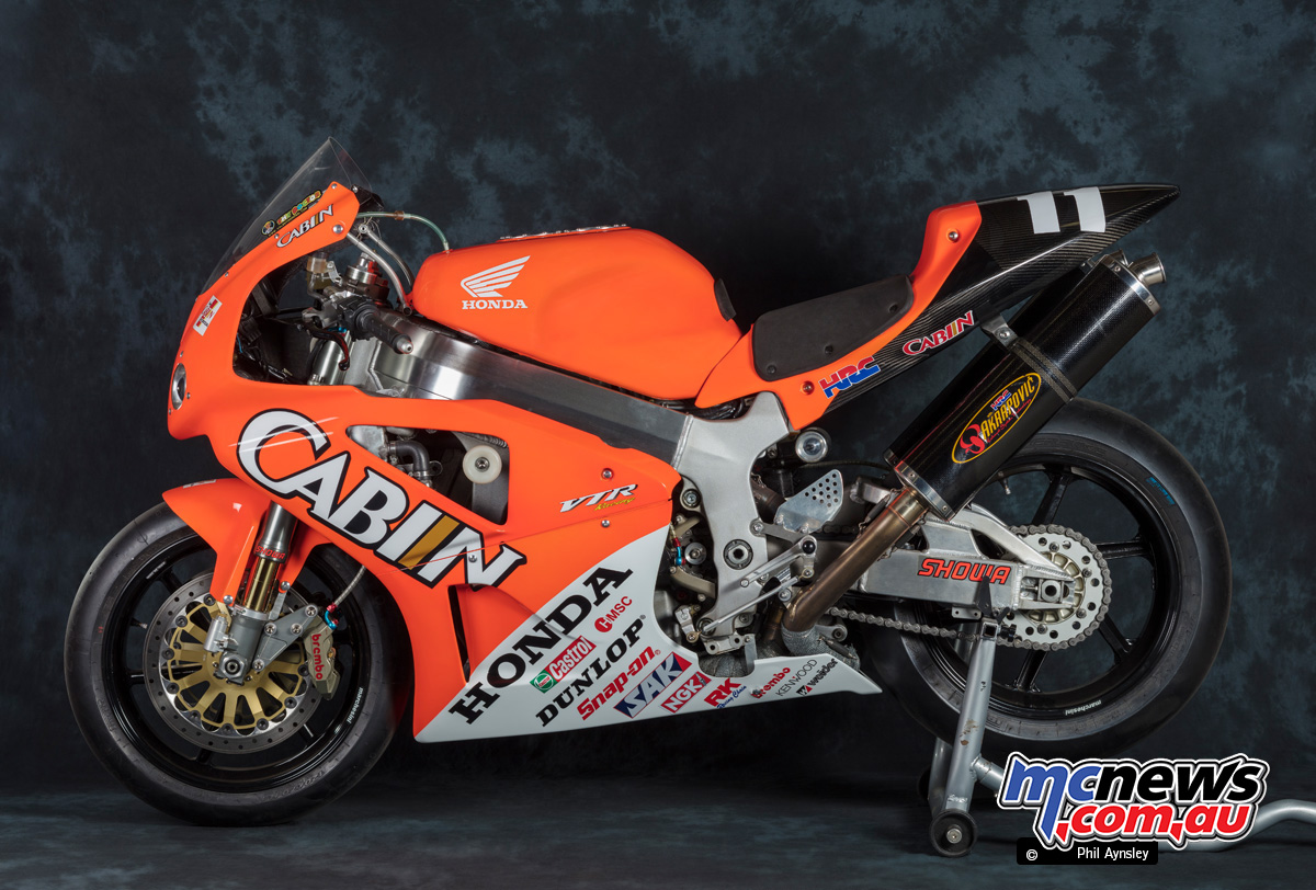 HRC kitted Honda VTR SP1 (RC51) | MCNews