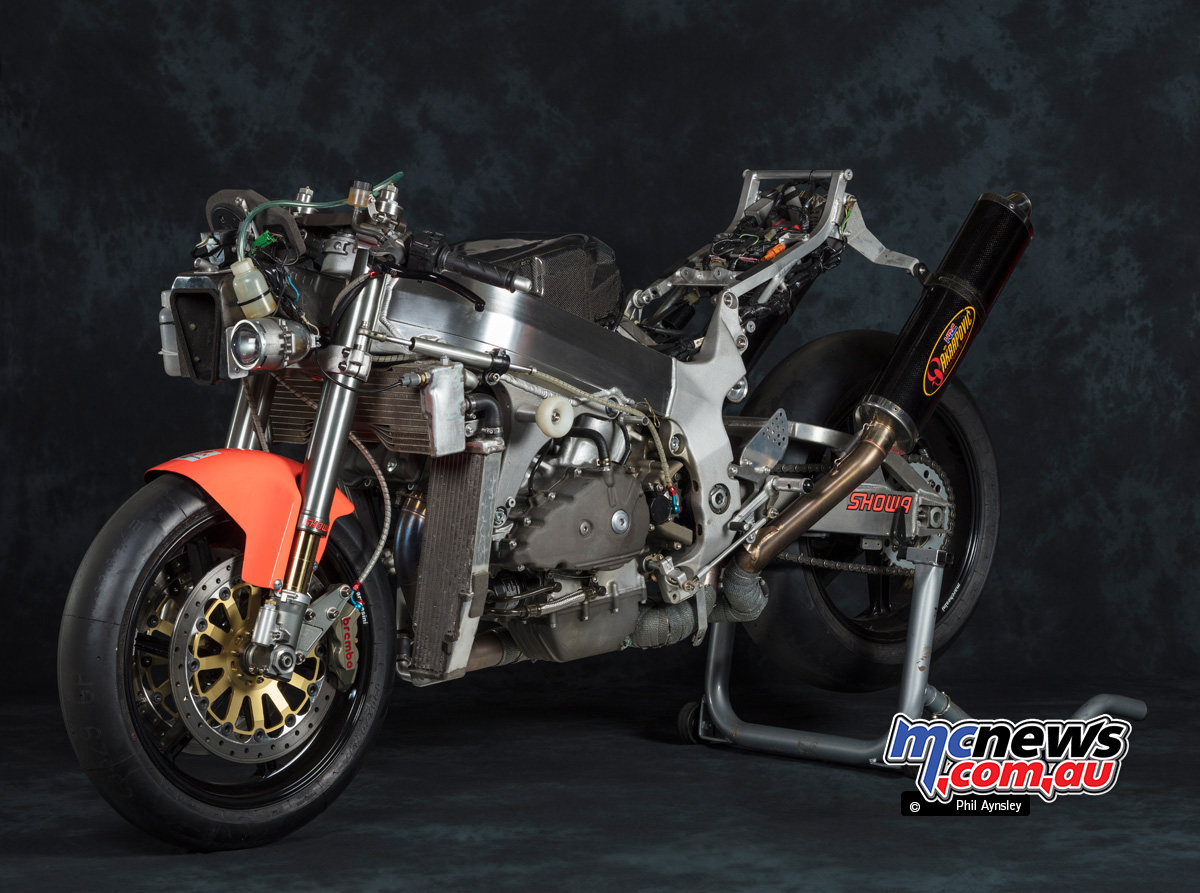 HRC kitted Honda VTR SP1 (RC51) | MCNews