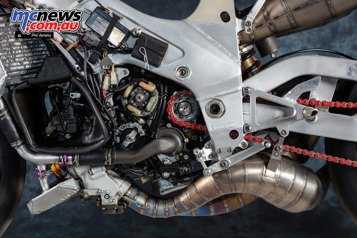 Kevin Schwantz' 1993 RGV500 XR79 | MCNews