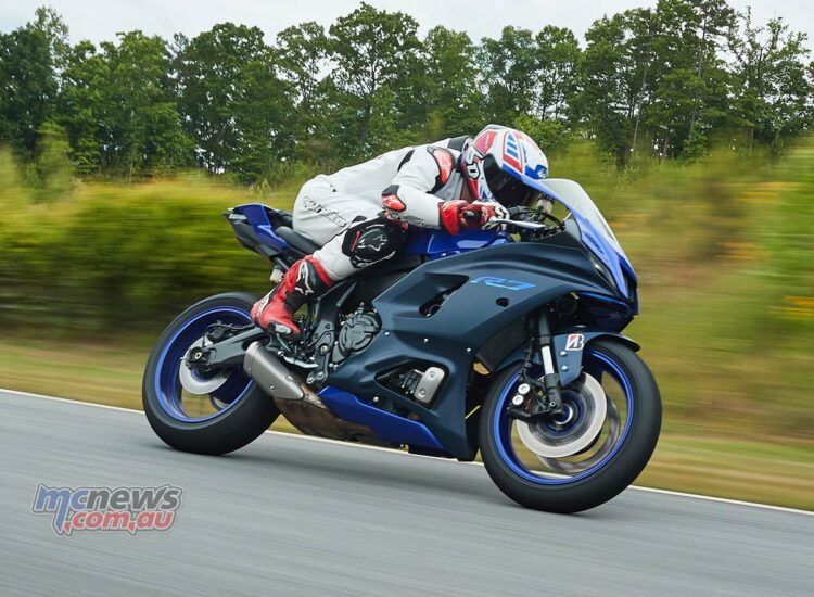 Rennie rides and reviews the new Yamaha YZF-R7 | MCNews