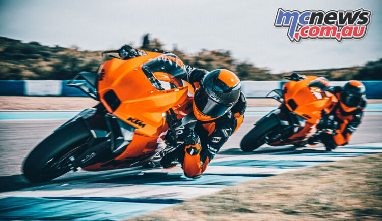 KTM reveals RC 8C racing prototype | 128 hp | 140 kg | MCNews