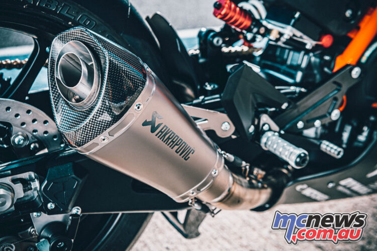 KTM reveals RC 8C racing prototype | 128 hp | 140 kg | MCNews