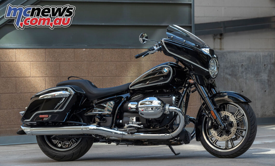 2022 BMW R18 Transcontinental and R18 B Review | Motorcycle Tests | MCNews