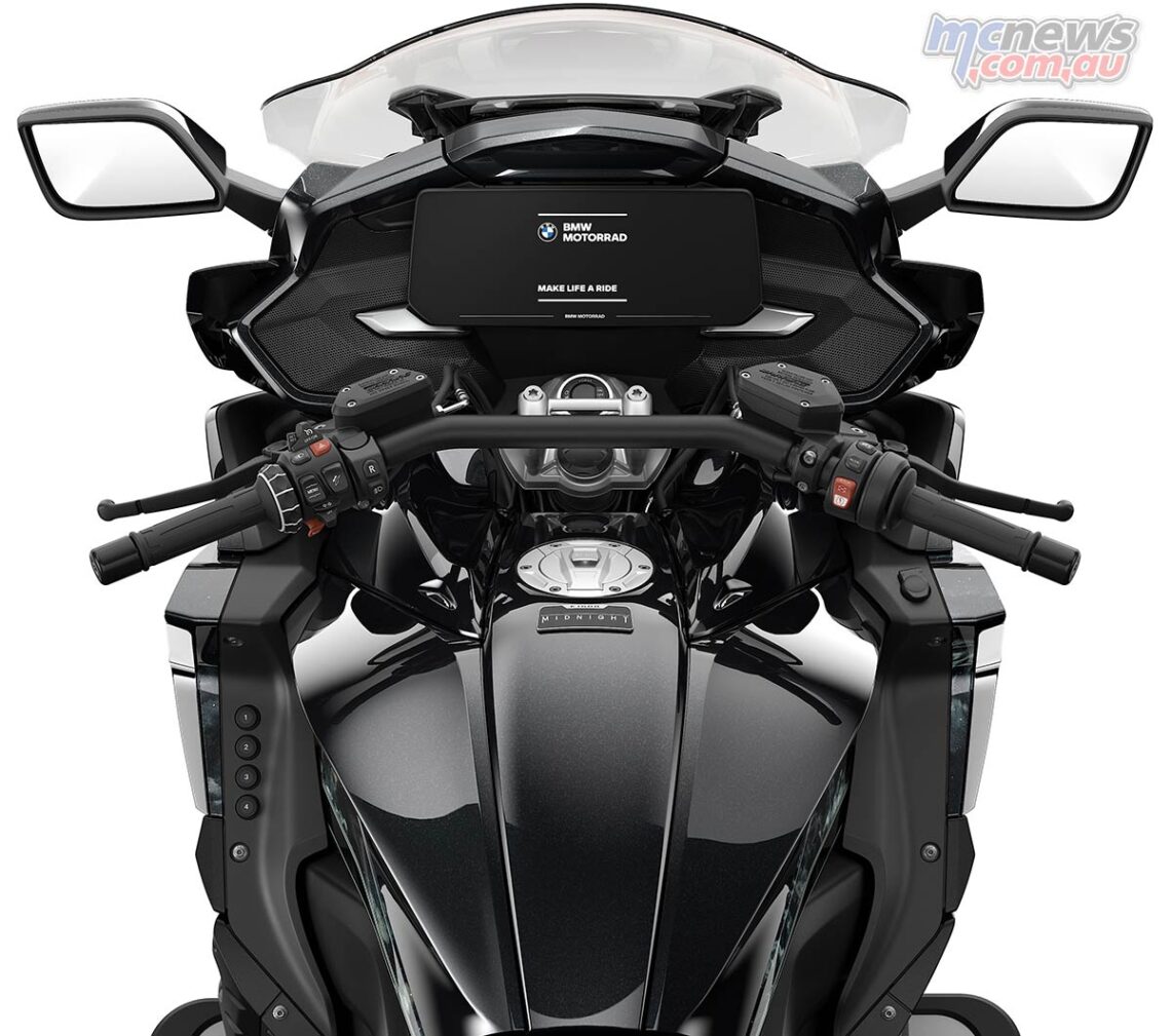 BMW K 1600 model line-up scores great new TFT display and bit more poke ...