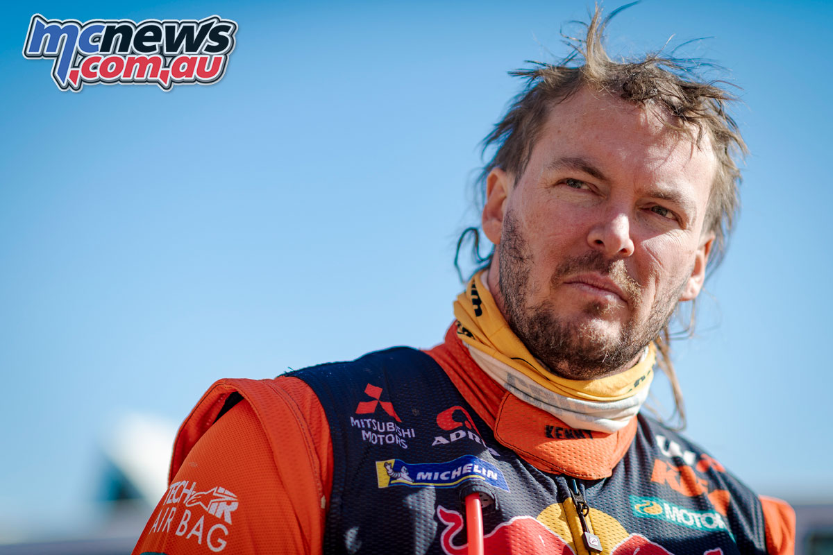 Toby Price wins Dakar Stage 10 | Yamaha's Van Beveren takes lead | MCNews