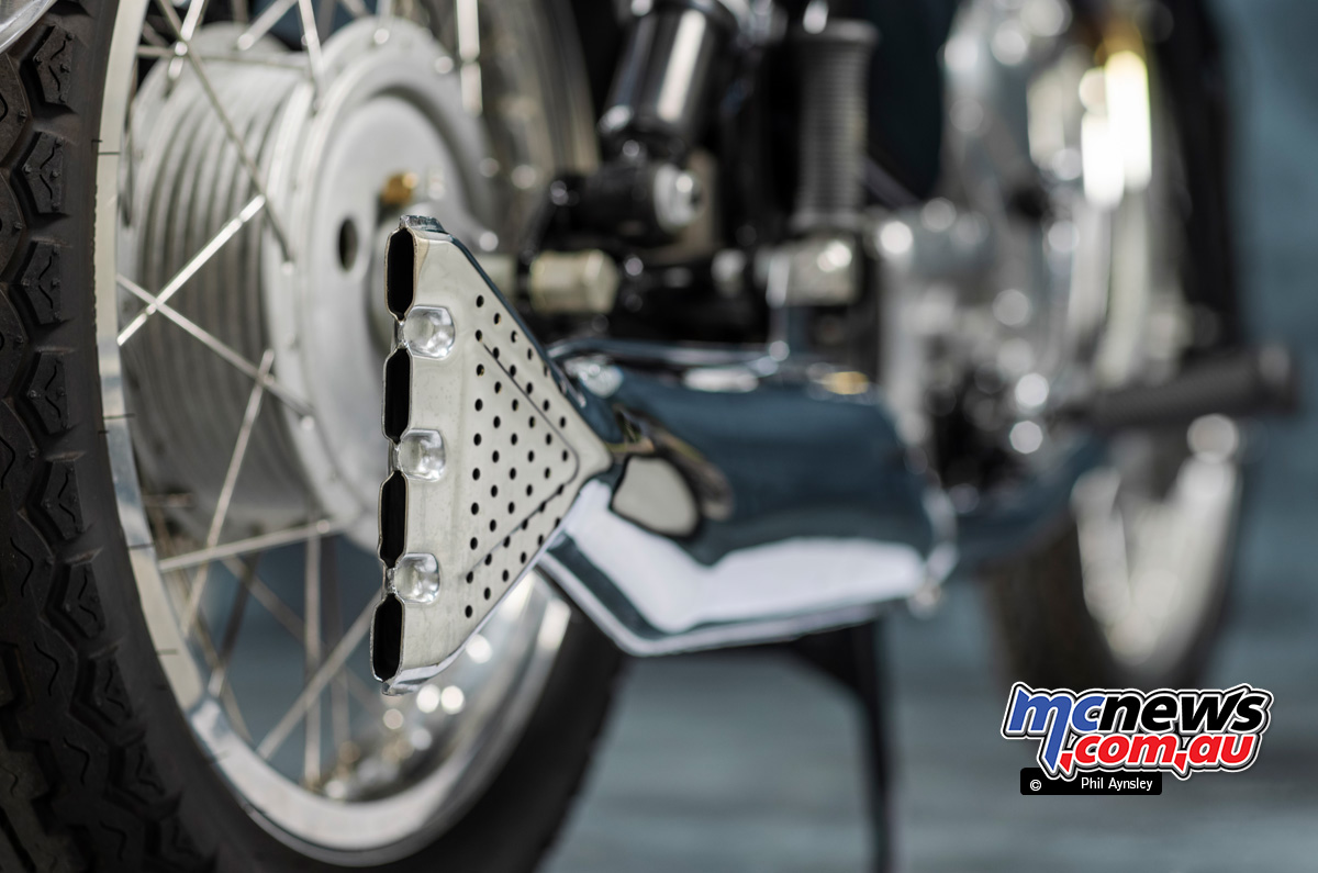 Velocette Venom - 100 mph over 24 hours world record setting Velocette ...