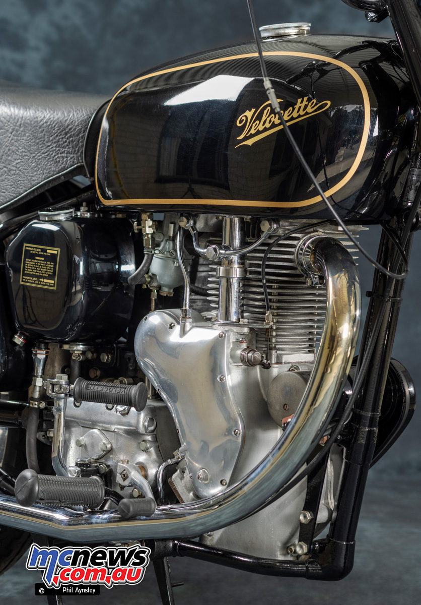 Velocette Venom - 100 mph over 24 hours world record setting Velocette ...